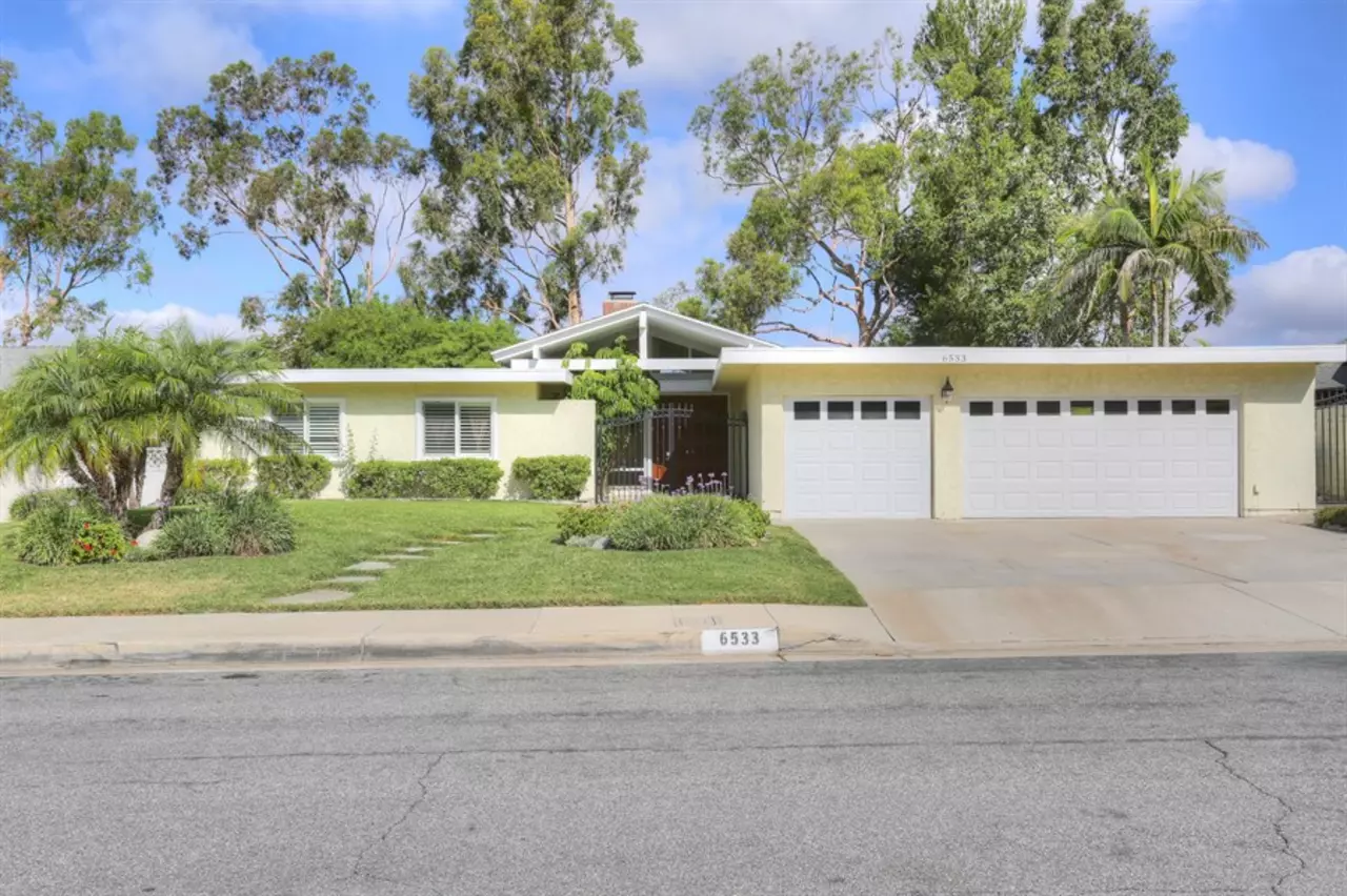 Adelya Senior Home III | Purple Door | #867955984