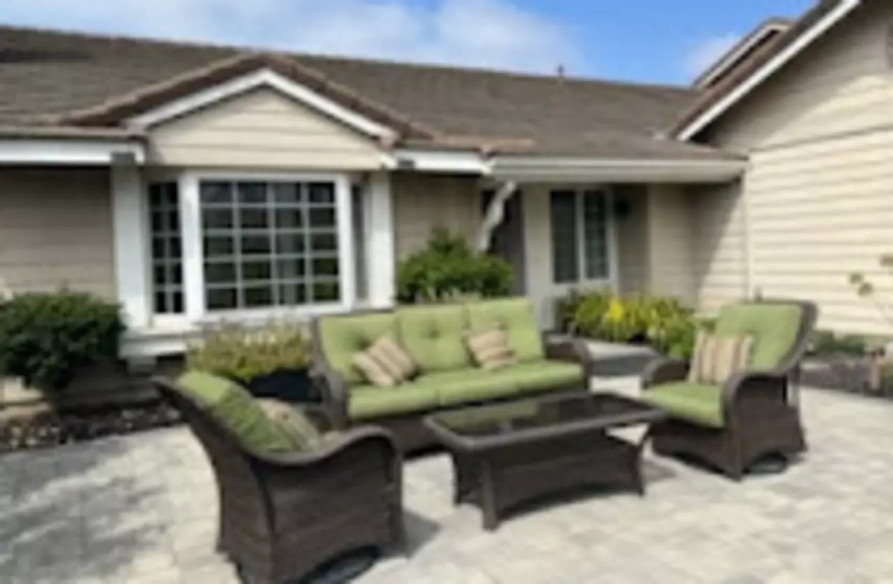Emerald Home Care Of Ventura | Purple Door | #3394590674